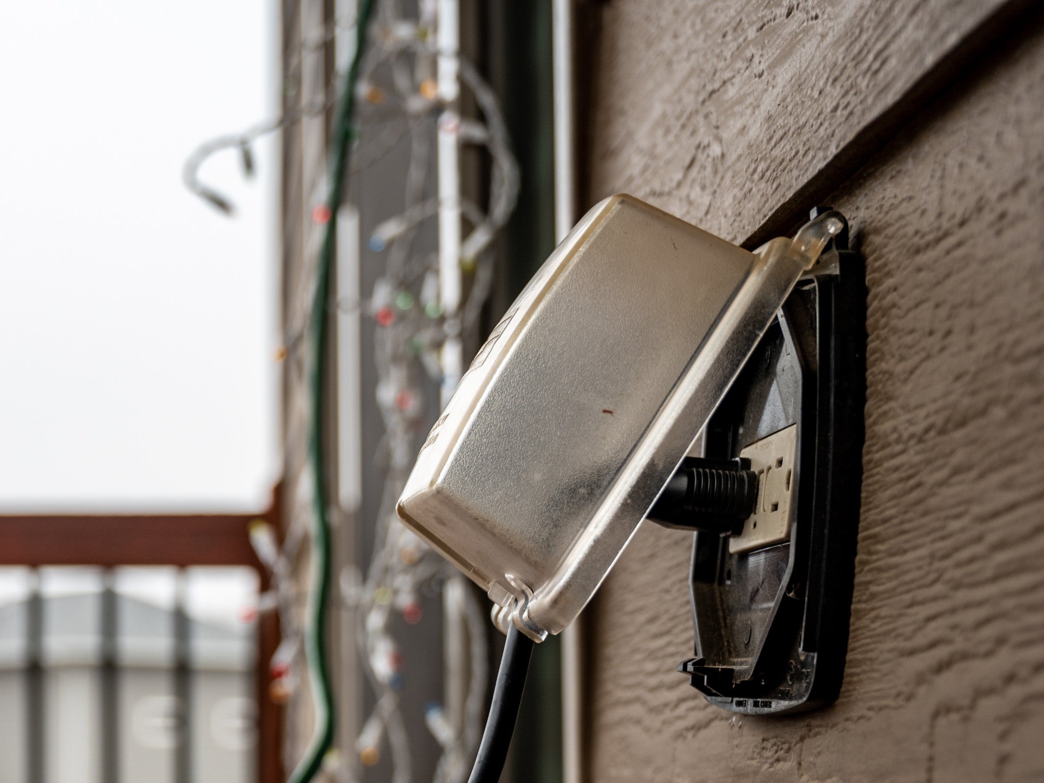 Weatherproof Extension Cord Gaskets and Plug Covers (Combo Packs) - PlugShields